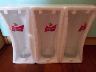 3 vasos cerveza Bud