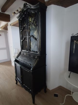 scrittoio con vetrinetta