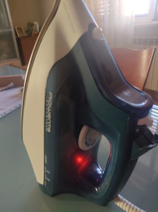 Ferro da stiro Rowenta