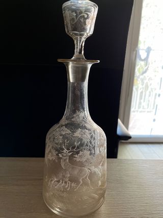 Bottiglia antica decorata