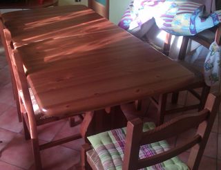 Tavolo da pranzo in legno massello