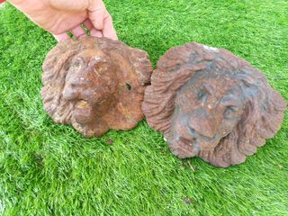 Testa Leone Ghisa coppia d'epoca fregio