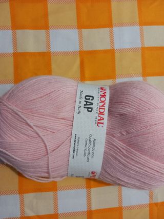 Gomitolo di mondial Gap