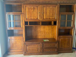 Parete attrezzata in legno massello