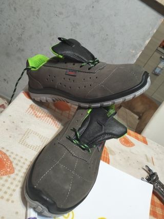 Scarpe antinfortunistiche cofra