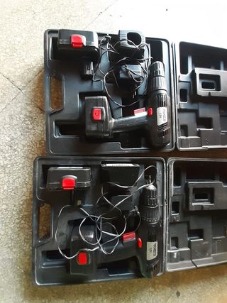 2 avvitatori con batterie