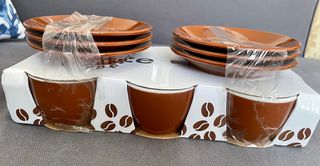 Set di 6 tazzine con piattini in ceramica