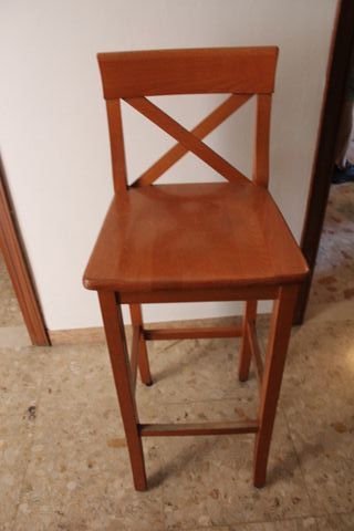 8 sgabelli in legno