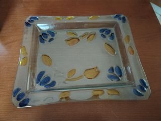 Vassoio in vetro lavorato