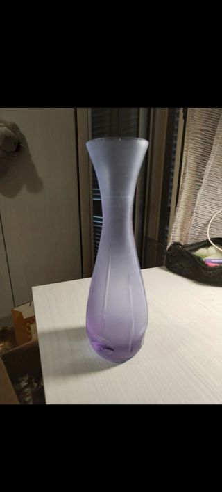 Vaso in vetro viola