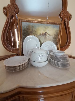 servizio piatti in porcellana finissima Tognana