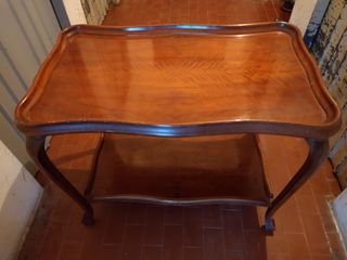 Tavolino in legno due ripiani