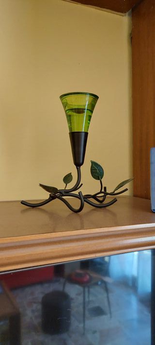Bellissimo portacandele con decorazione verde