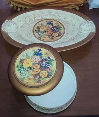 Vassoio e ciotola con coperchio