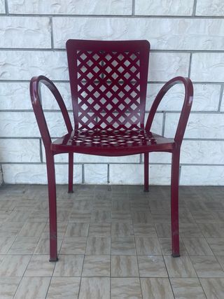 sedie bordeaux con braccioli