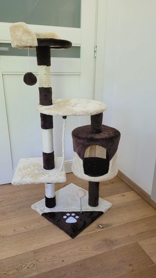 Albero/ Tiragraffi per gatti