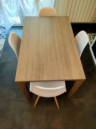 Cucina, tavolo, sedie