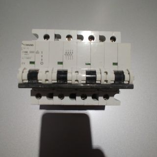 Interruttore magnetotermico 100 ampere