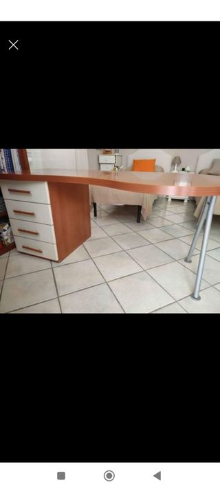 Scrivania in legno