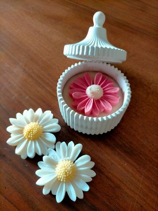 Candela profumata in piccola scatolina di gesso