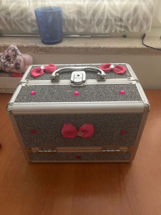 cofanetto grigio brillantinato con fiocchi rosa