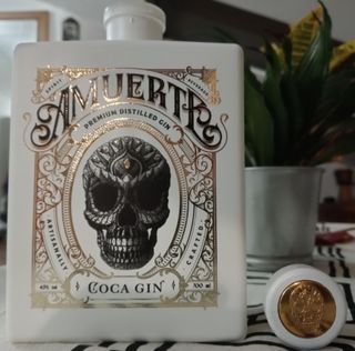 Bottiglia Amuerte coca gin
