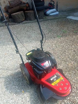 Decespugliatore su ruote carrellato MTD WST 5522