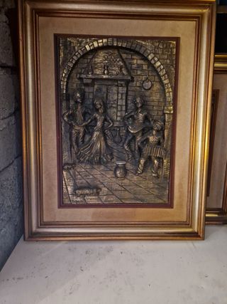 Quadri a rilievo in ottone