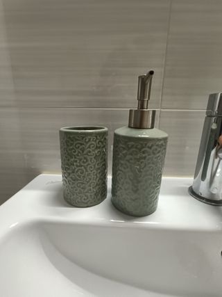 Set bagno sapone + bicchiere spazzolini