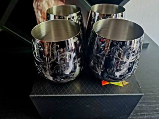 Bicchieri in acciaio inossidabile nero inciso