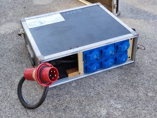 Dimmer a 6 canali cablato in case