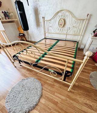 Letto matrimoniale in ferro battuto