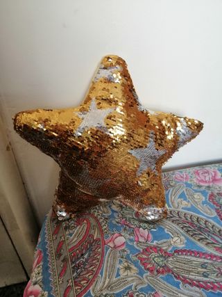 cuscino a forma di stella