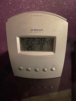 sveglia OREGON SCIENTIFIC