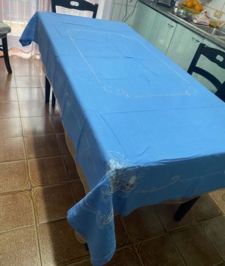 tovaglia da 12 ricamata