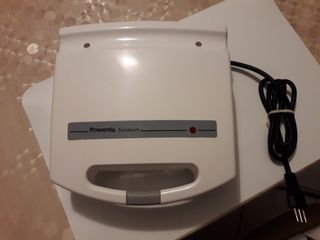 Tostiera con piastre piatte