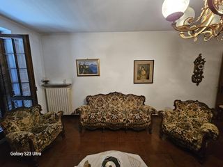 Divano e 2 poltrone stile barocco