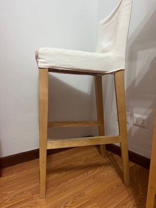 sgabelli bar in legno