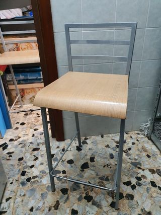 coppia sgabelli legno e ferro