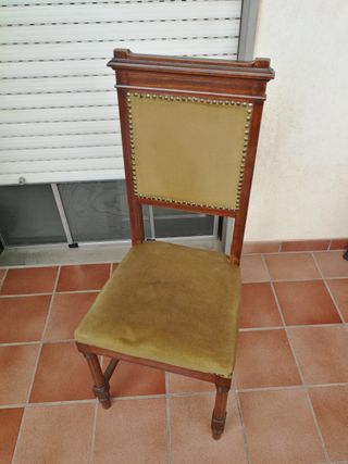 Sedie in legno antiche