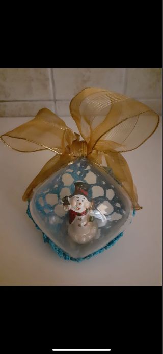 Palla di Natale pupazzo di neve fatta a mano