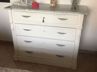 Canterale e comodini shabby chic