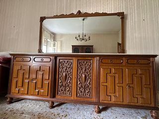 credenza con specchio