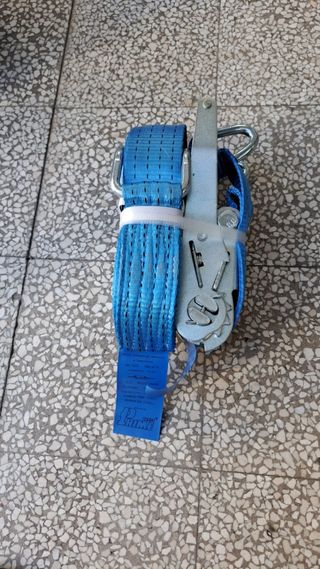 Cinghia 9 metri con cricchetto 50 mm