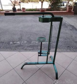 Tappatrice tappi a sughero