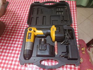 Avvitatore con borsa attrezzi