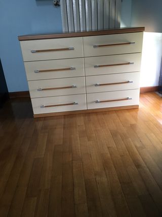 Cassettiera a quattro cassetti avorio e ciliegio