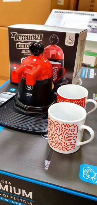 mini caffettiera con 2 tazze