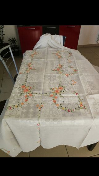 Tovaglia con tovaglioli