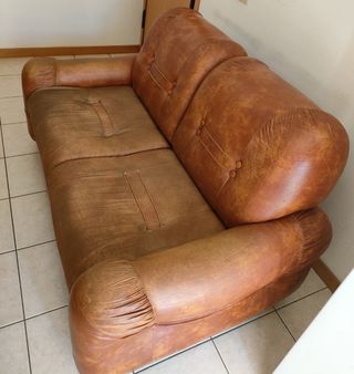 divano letto in similpelle vintage